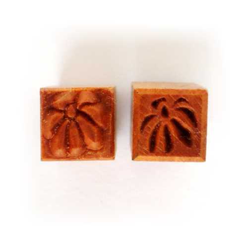 MKM SSS-102 Small Square Double Sided Stamp - Coneflower | Clay King