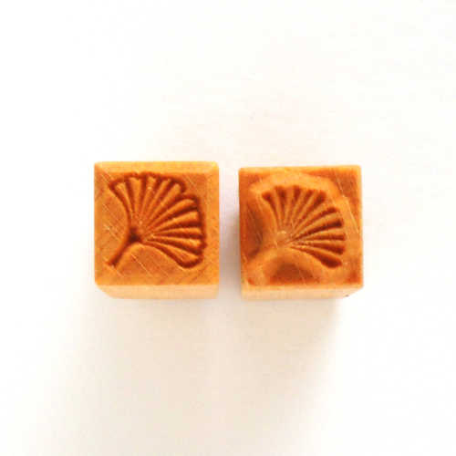 MKM SSS-107 Small Square Double Sided Stamp - Ginkgo | Clay King