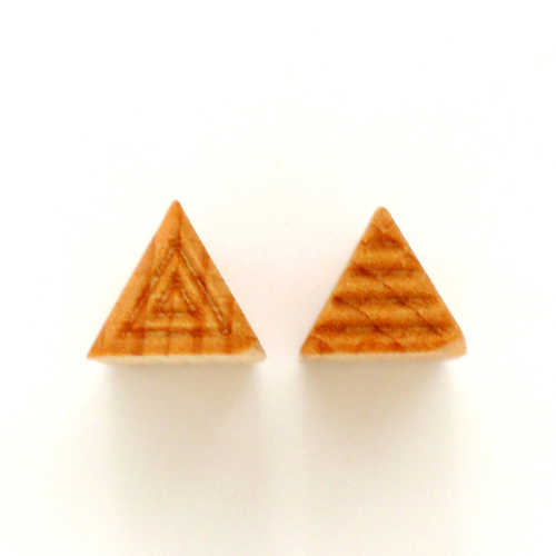MKM STS-002 Small Triangle Stamp | Clay King