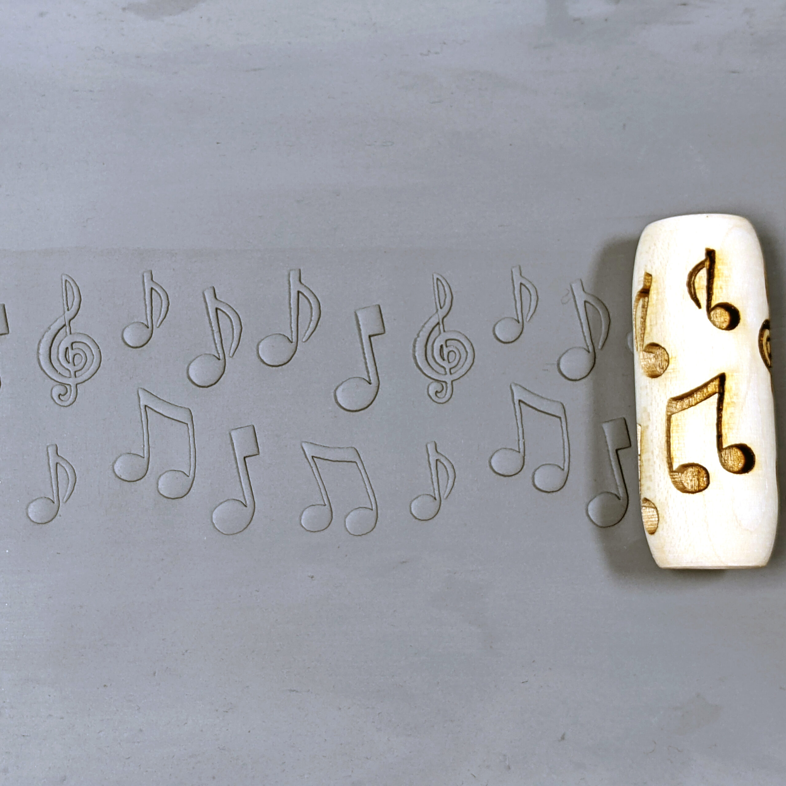 Socwell SD2217 Hand Roller - Music Notes | Clay King